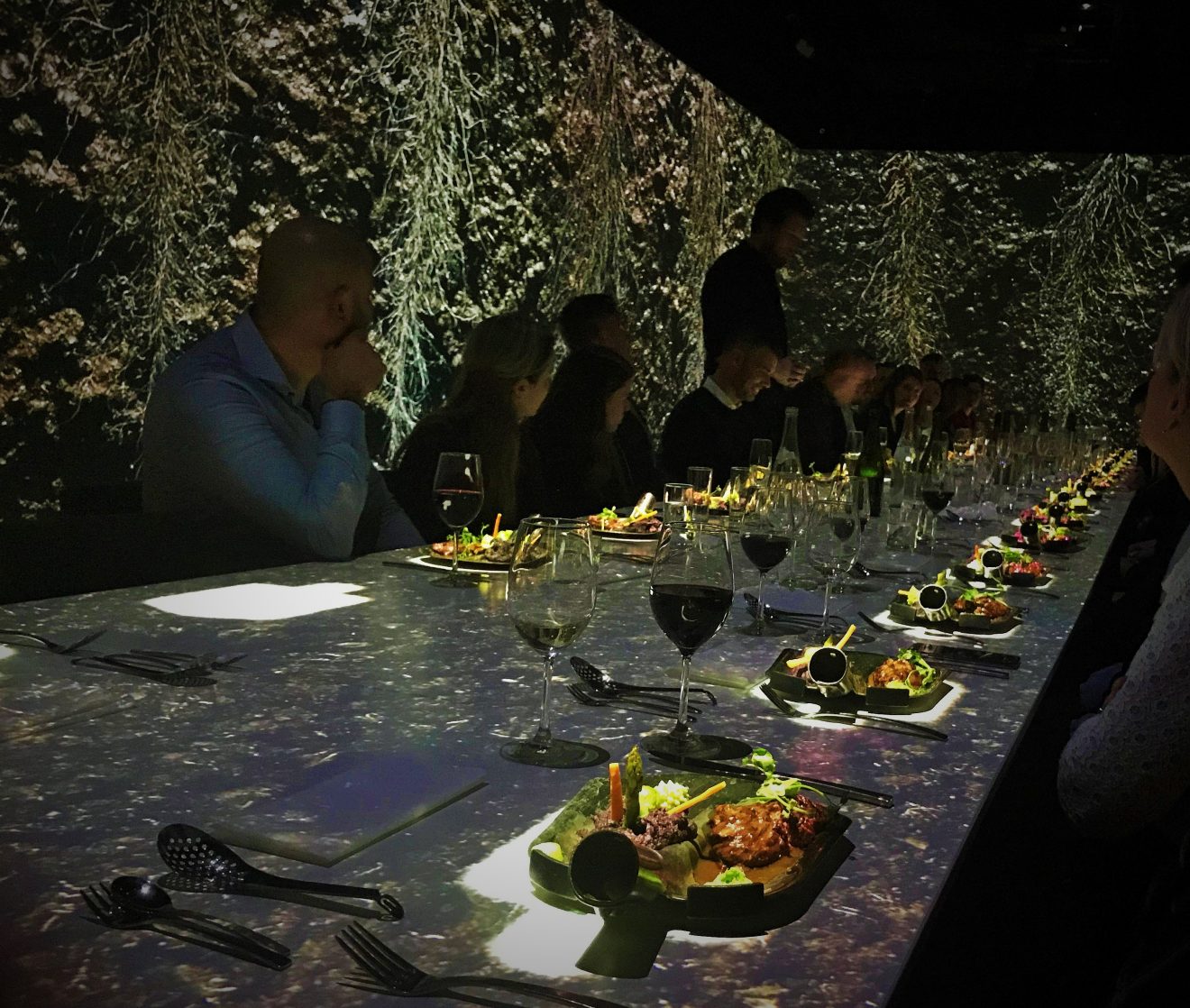 DINNER IN MOTION – Origineel dinerconcept in Eindhoven (NL ...